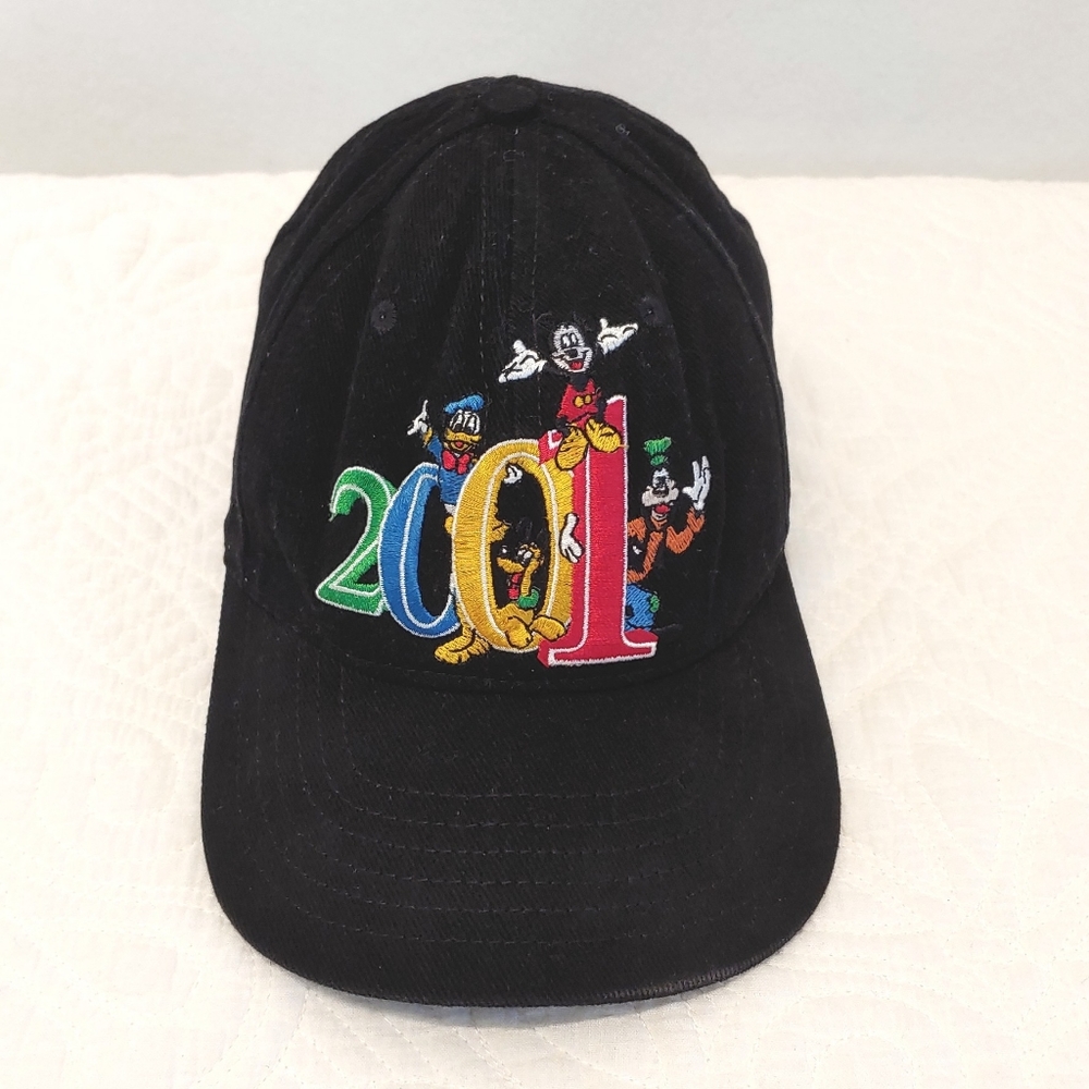 Vintage Walt Disney Embroidered One Size Hat Black 20… - Gem